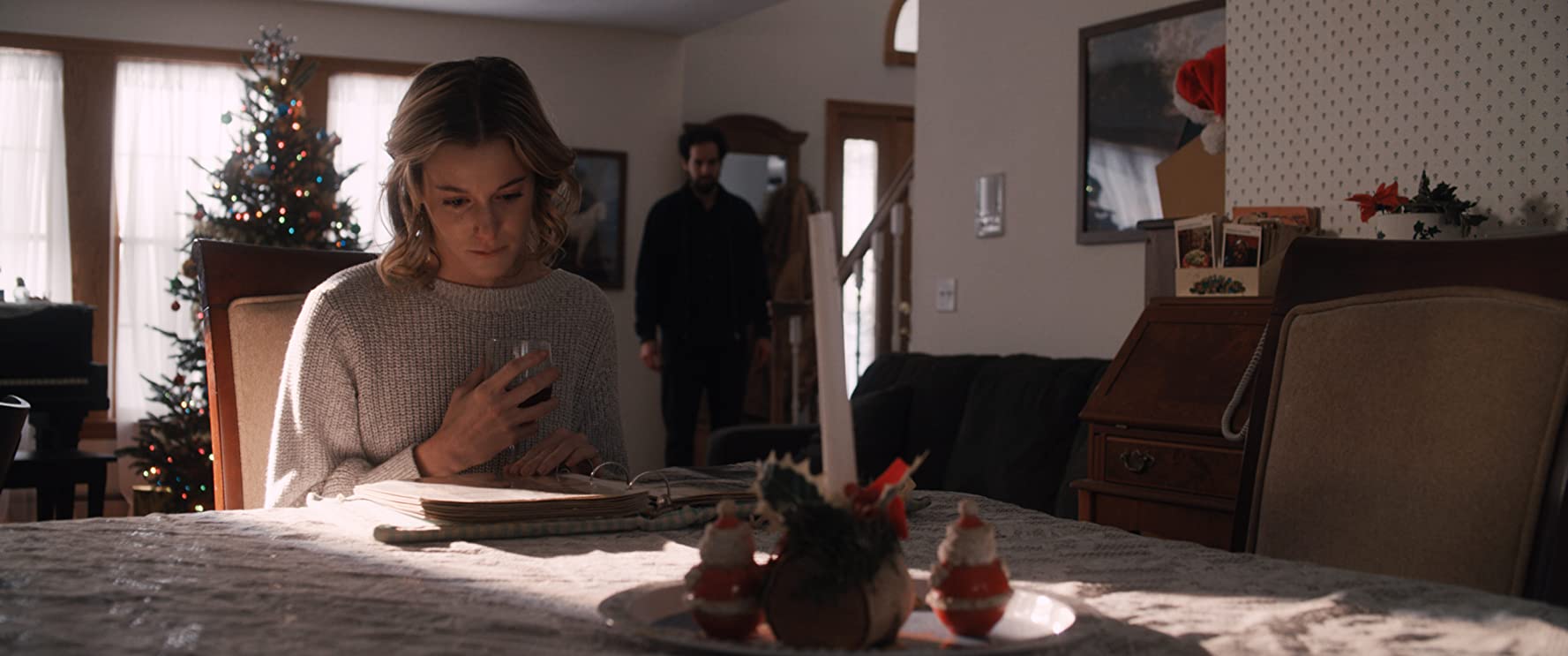 It Cuts Deep Plays Like a Judd Apatow Slasher Film