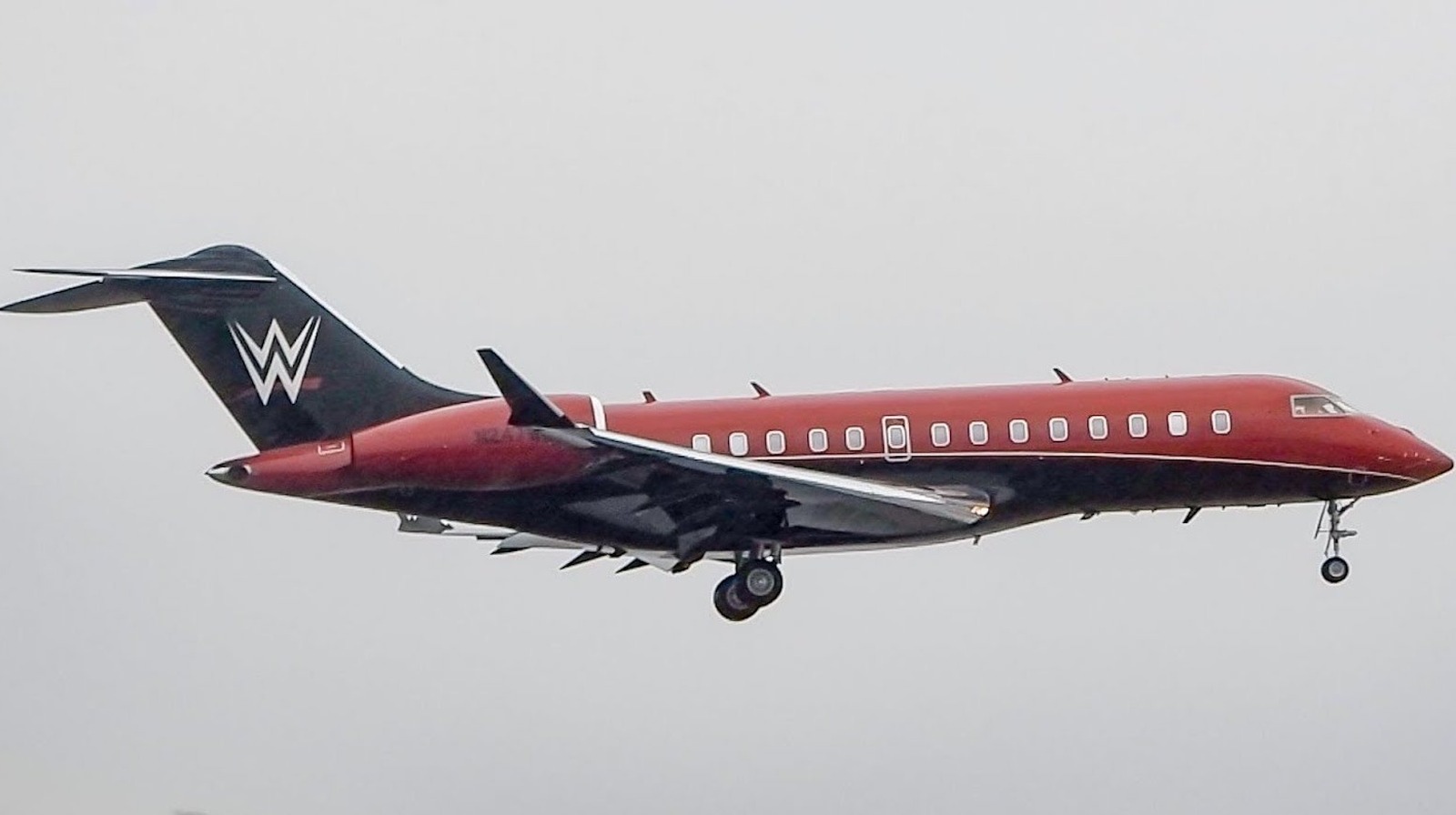 Dark Side Of The Ring, “The Plane Ride From Hell” Review