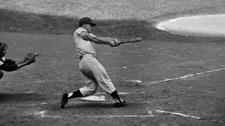 Roger Maris broke the home run record, with 61 in ’61 | Tilt