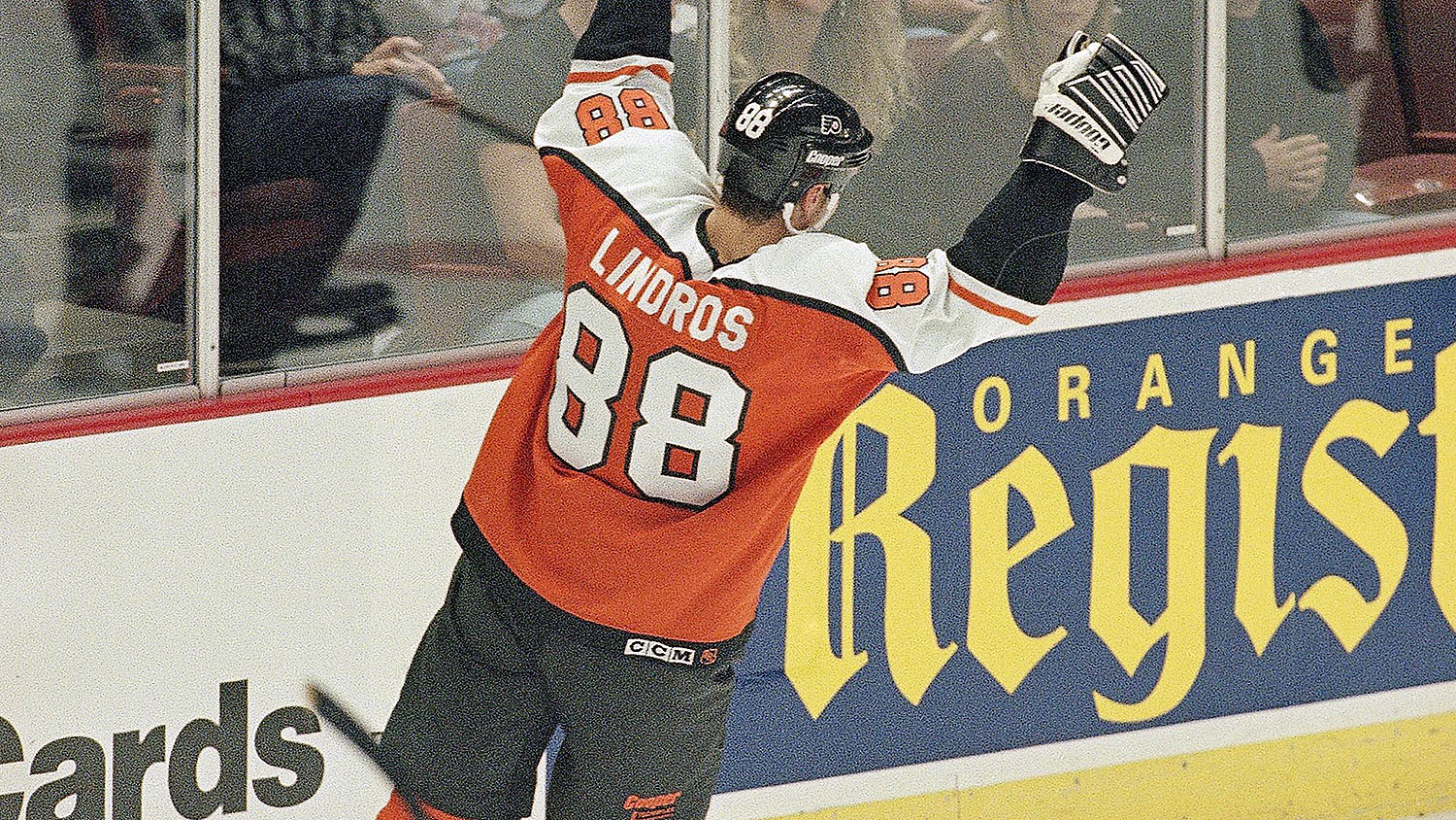 On This Day in Sports: Eric Lindros, After Hockey's Weirdest Trade Saga ...