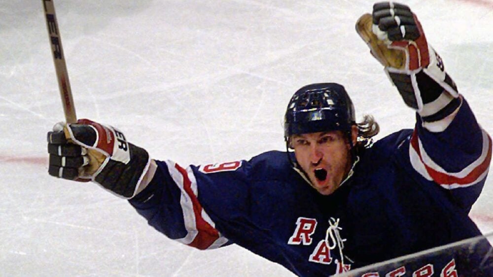 Wayne Gretzky and Points: I Love You 3,000 | Tilt Magazine