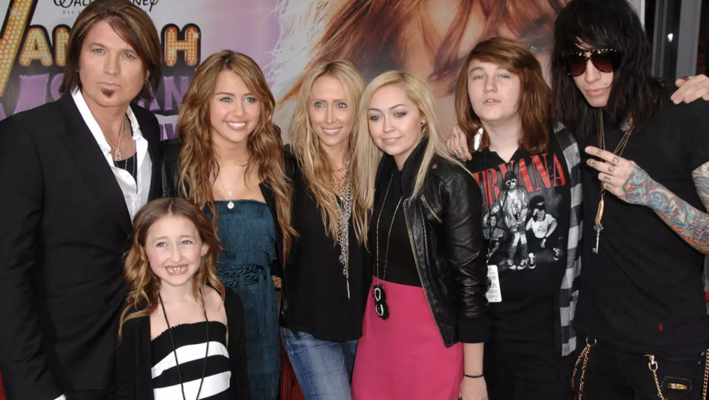 Meet Miley Cyrus' Five Siblings - Everything You Need To Know | Tilt ...