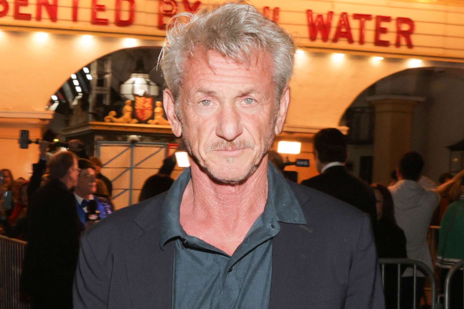 Sean Penn awards shows